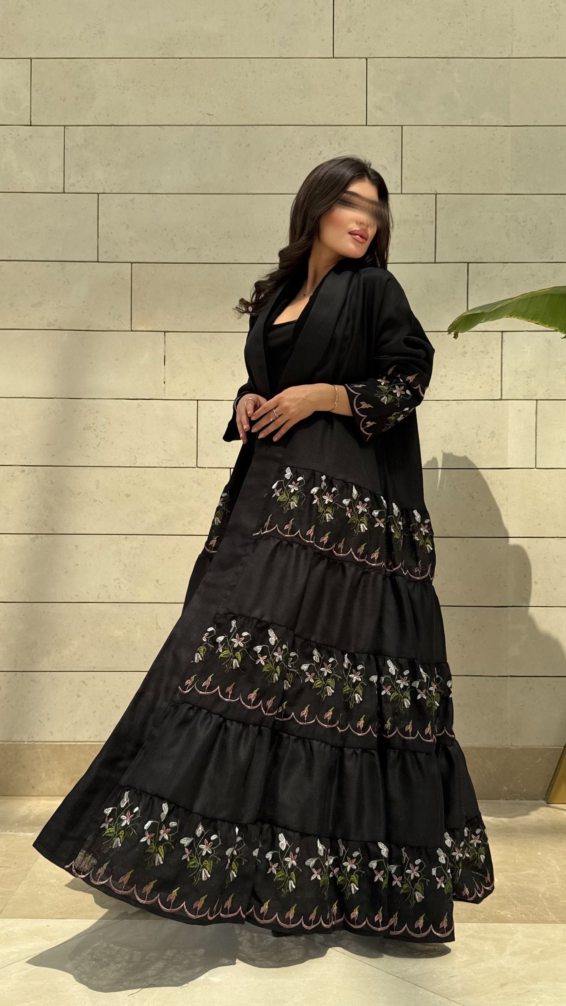 MW1492 -عباية لنن مطرز ملون دبل كلوش | Aya